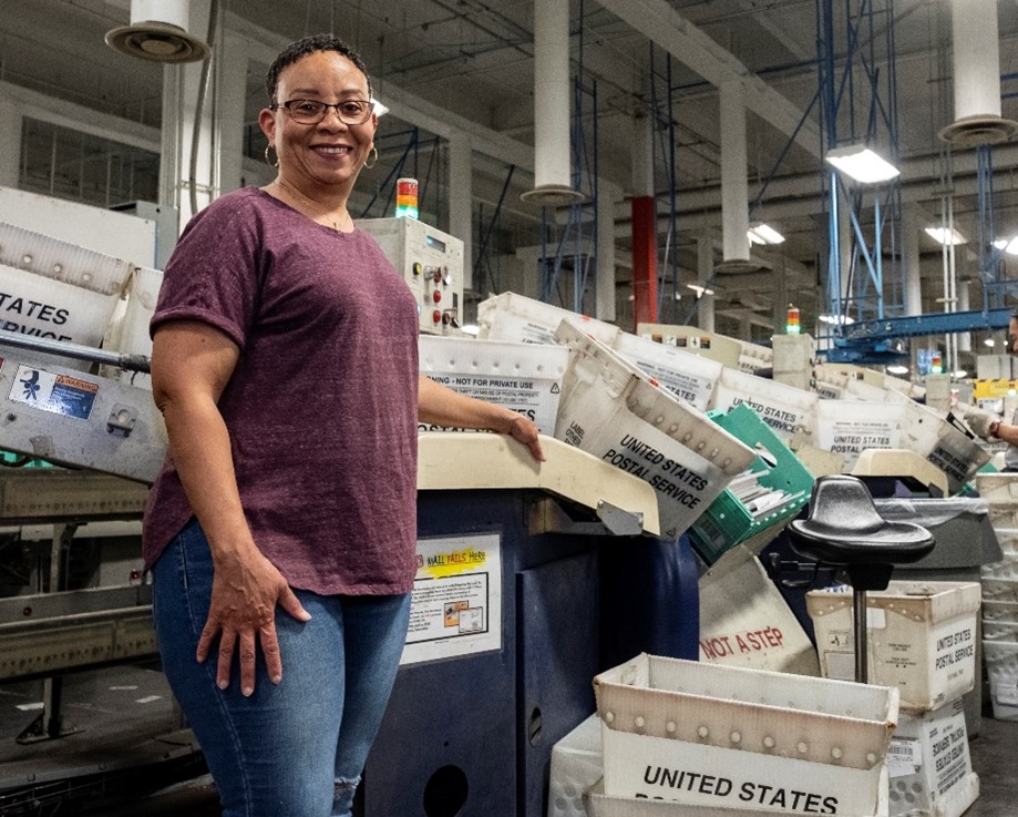 As Summer Winds Down, USPS Hiring Ramps Up - Arizona newsroom - About ...